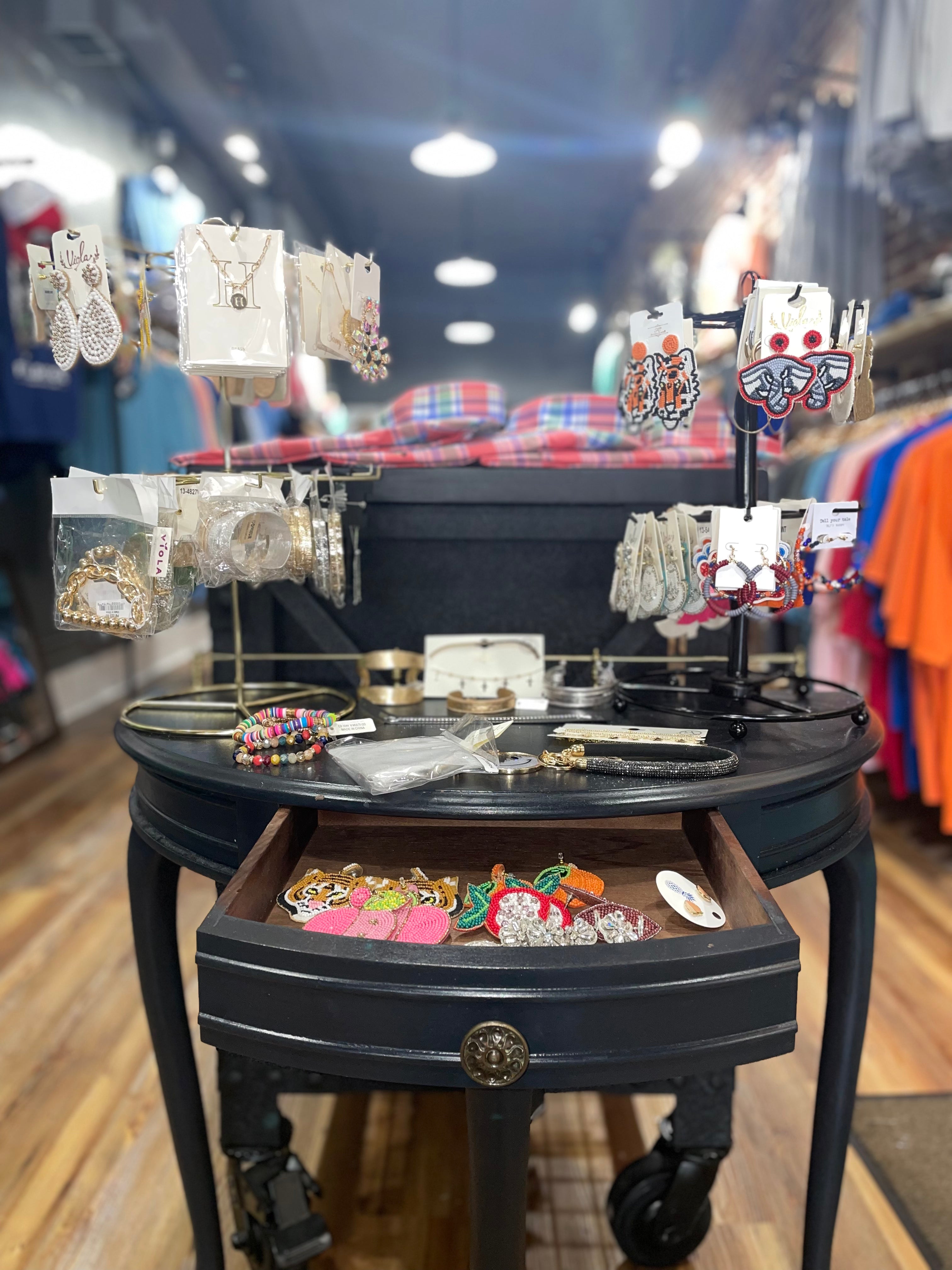 Women’s Accessories – Cedar & Bloom Clothing Co LLC